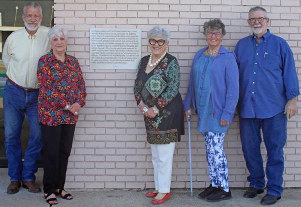 Lometa Bank receives historic plaque commemorating 1915 shootout ...